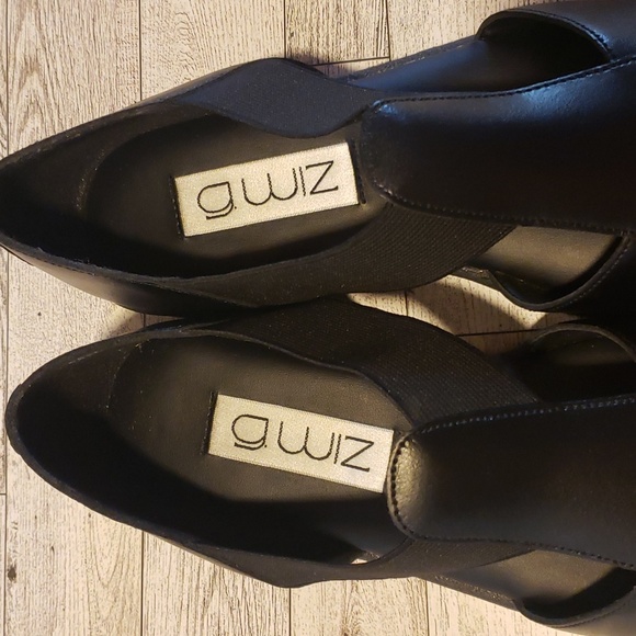 g. wiz | Shoes | Black Leather Slipon Sandals Size 9w Nwot | Poshmark